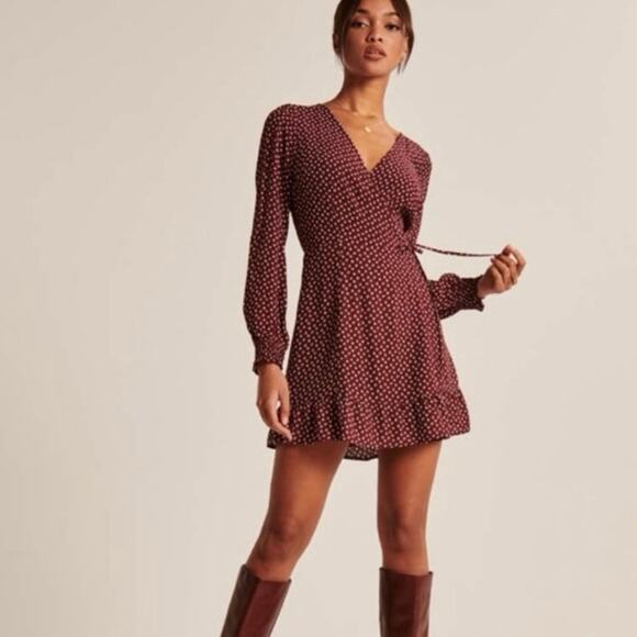 Abercrombie & Fitch | Dresses | Nwt Abercrombie Fitch Burgundy Floral ...